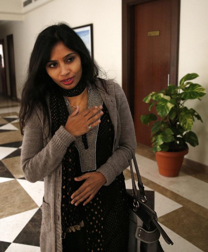 Devyani Khobragade hid facts about daughters possessing US passport ...