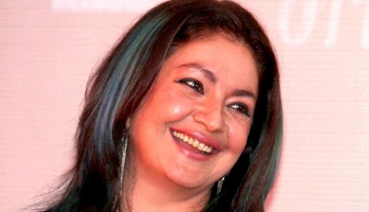 Pooja Bhatt spends quality time with father | Catch News