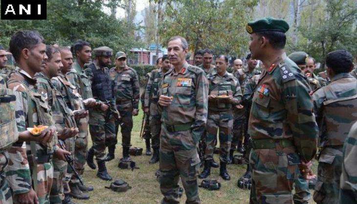 Northern Army Commander visits Uri, takes stock of security | Catch News