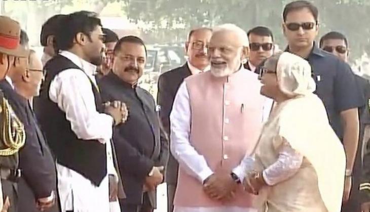 Bangladesh PM Sheikh Hasina receives ceremonial welcome at Rashtrapati Bhawan | Catch News