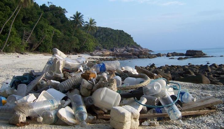 This South Pacific island of rubbish shows why we need to quit our ...
