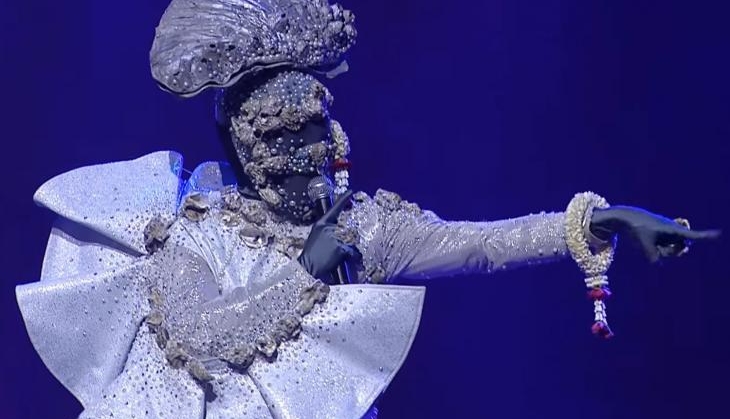 YouTube's most viral video the year - The Mask Singer | Catch News