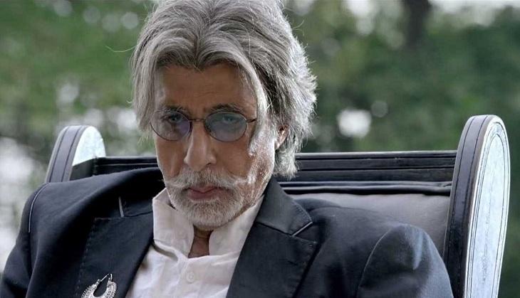 Amitabh Bachchan says 'Social workers change the world, not smiling ...