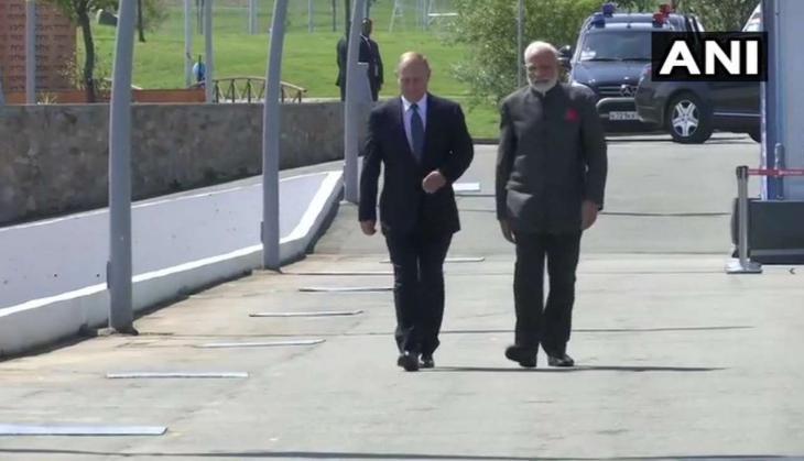 PM Modi visits 'Zvezda' Shipbuilding Complex with Russian President ...