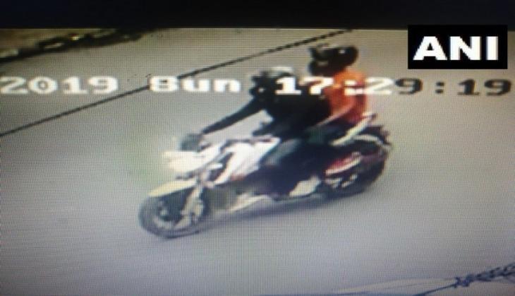 Suspects, who attacked ANI scribe, caught on CCTV camera: Delhi Police ...