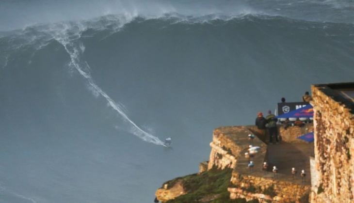 German surfer breaks Guinness world record by riding 86-feet monster ...