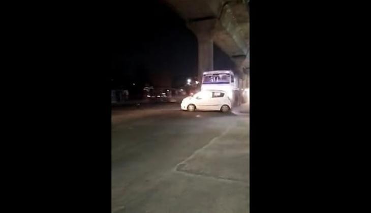 Viral Video: Drunk bus driver hits several vehicles, drags car for 3 ...