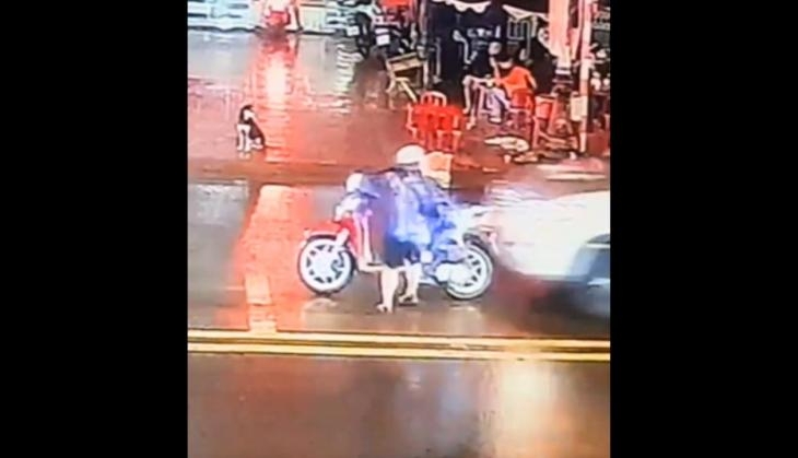 Miraculous Narrow Escape Caught on Video: Woman's quick reflexes avert ...