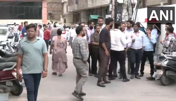 Two earthquakes hit Nepal, tremors felt in Delhi-NCR | Catch News