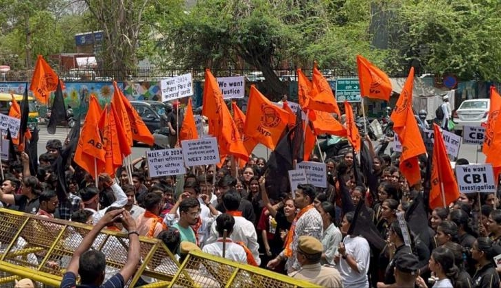 Protest against NEET Results: Students Demand CBI Probe and Re ...